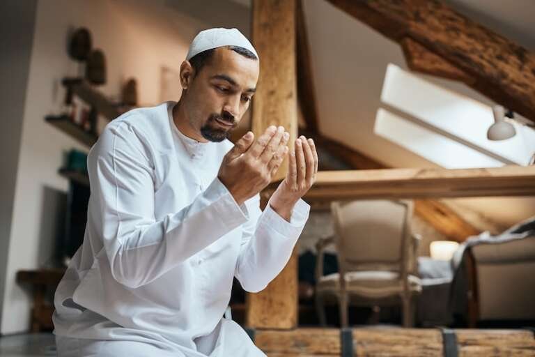 Why Is Fajr Prayer So Important in Islam? - Prayer Time Tables